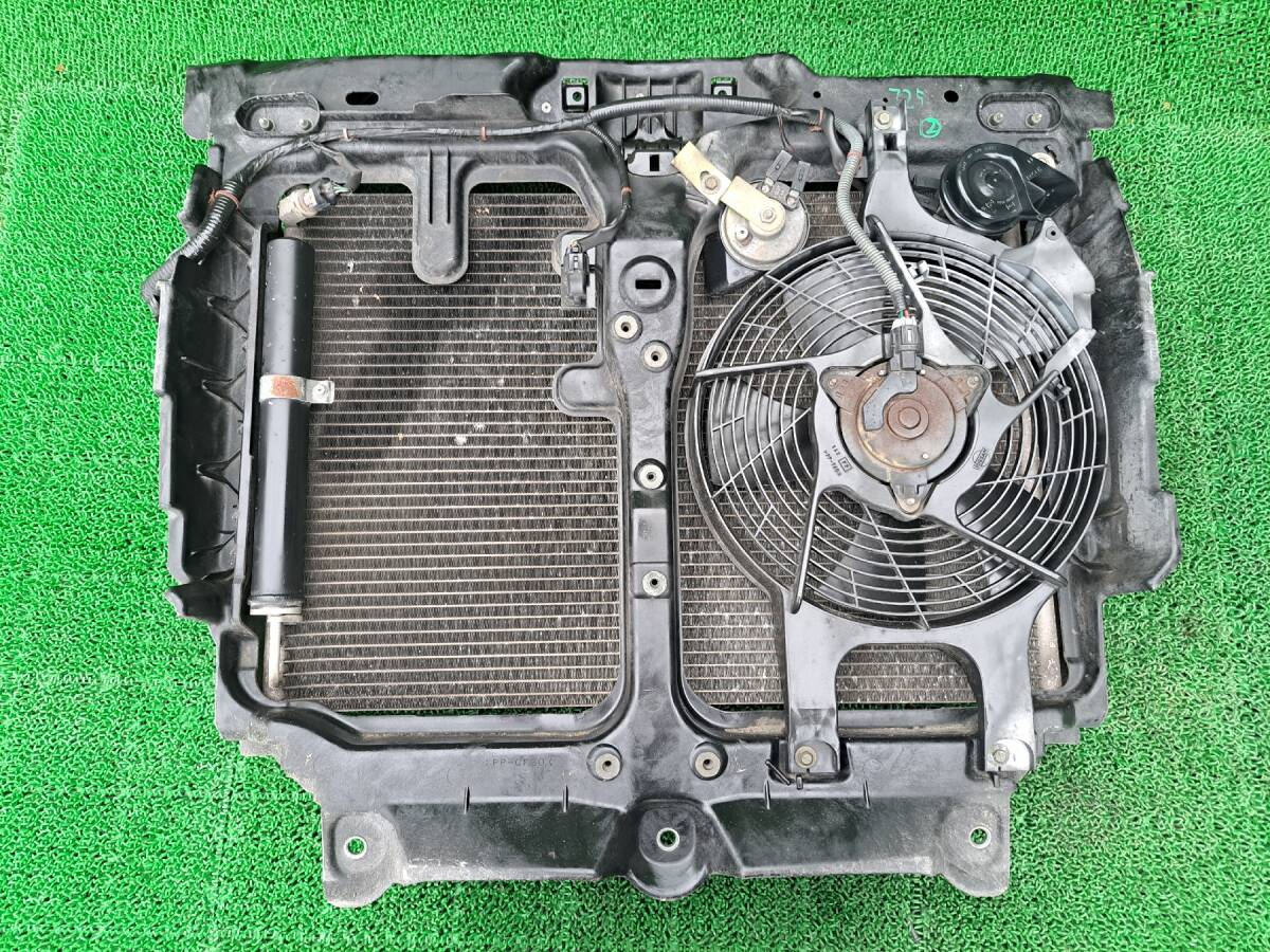 725 日産 エルグランド E51 クーラーコンデンサー コンデンサー電動ファン コアサポート セット(コンデンサー)｜売買されたオークション情報、yahooの商品情報をアーカイブ公開 ...