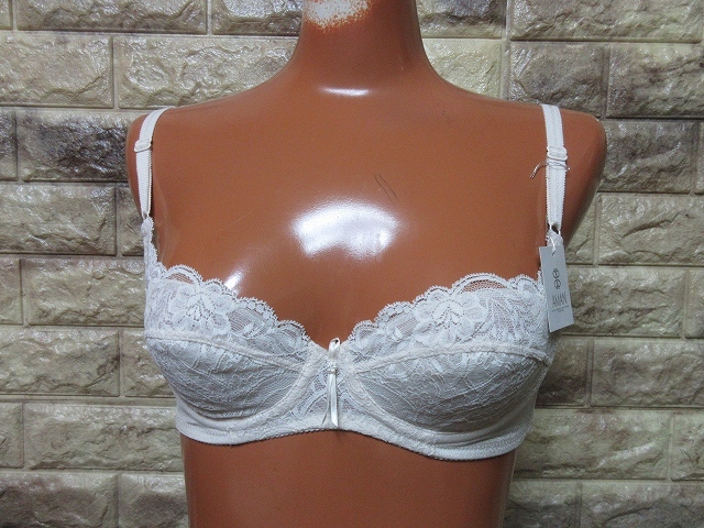 Yahoo!オークション - E-548 AMAN 補正・ワイヤー入サポートブラ(B70)