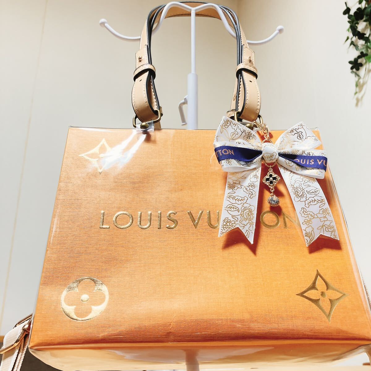 LOUIS VUITTON ルイヴィトン 限定 紙袋 & クリアバッグ|Yahoo LOUIS VUITTON ルイヴィトン 限定 紙袋 & クリアバッグ|Yahoo