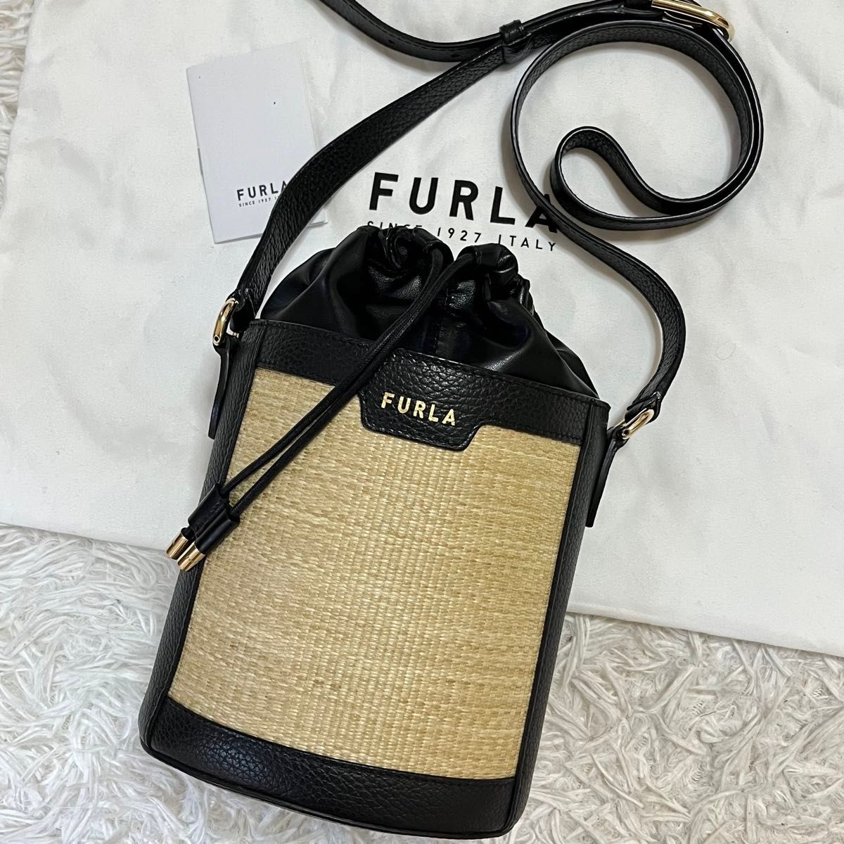 希少 未使用級 FURLA フルラ ラフィア ショルダーバッグ 斜 希少 未使用級 FURLA フルラ ラフィア ショルダーバッグ 斜