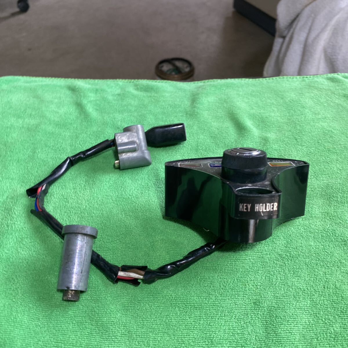 Yahoo!オークション - Z2Z1 750RS 純正752キーシリンダー ハンドル ...