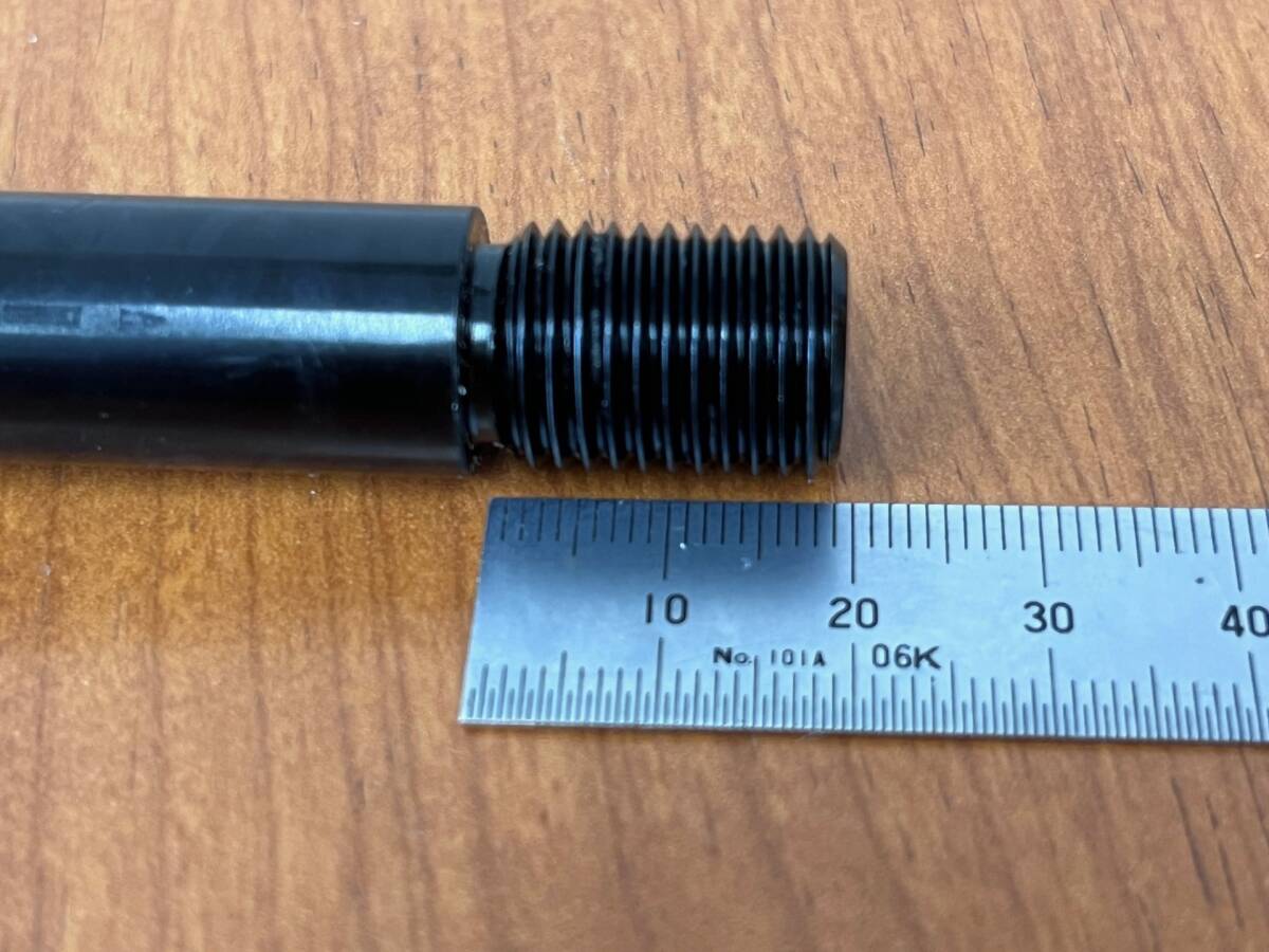 Yahoo!オークション - メーカー不明 スルーアクスル スルーボルト 15...