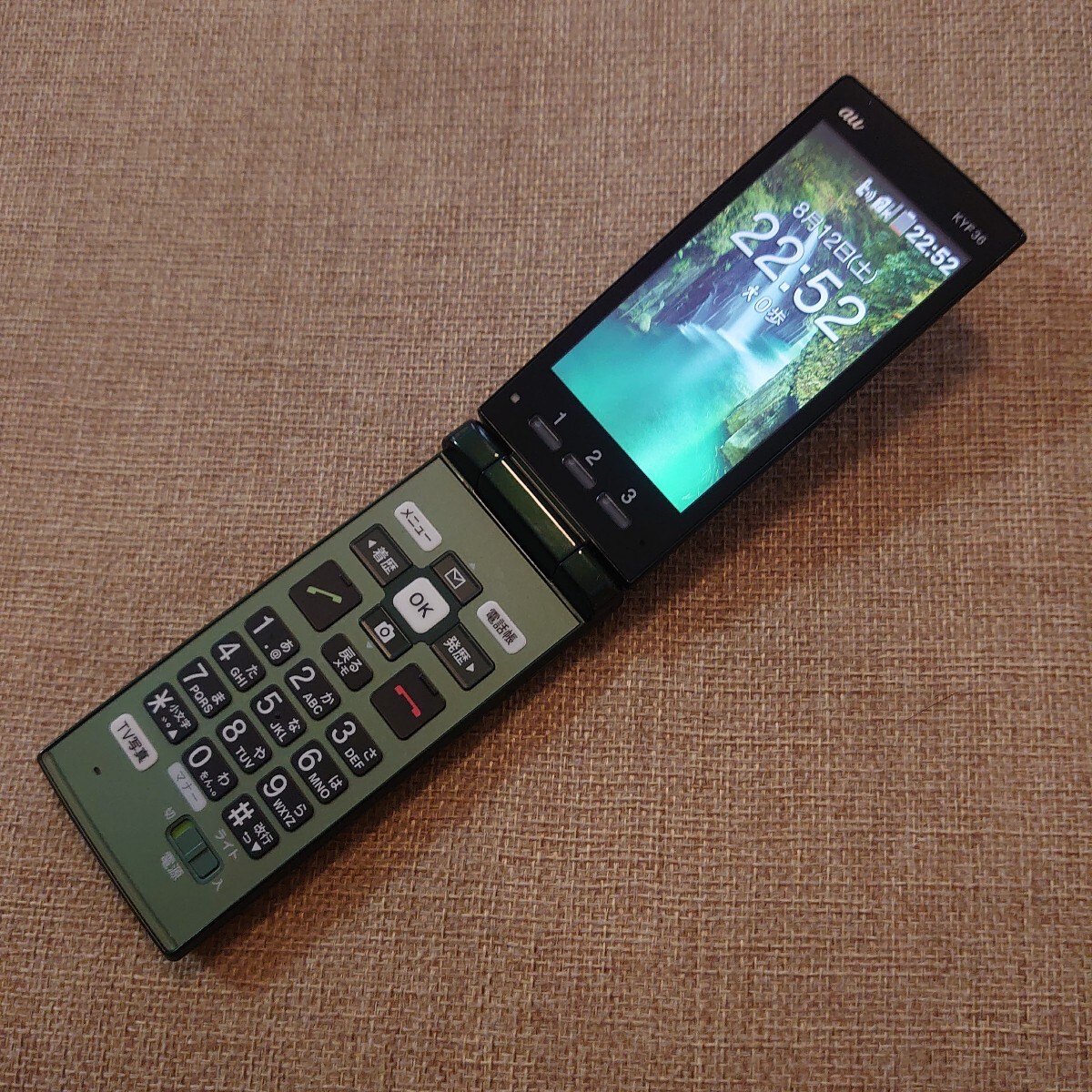 KYF36 au グリーン(京セラ)｜売買されたオークション情報、yahooの商品情報をアーカイブ公開 - オークファン（aucfan.com）