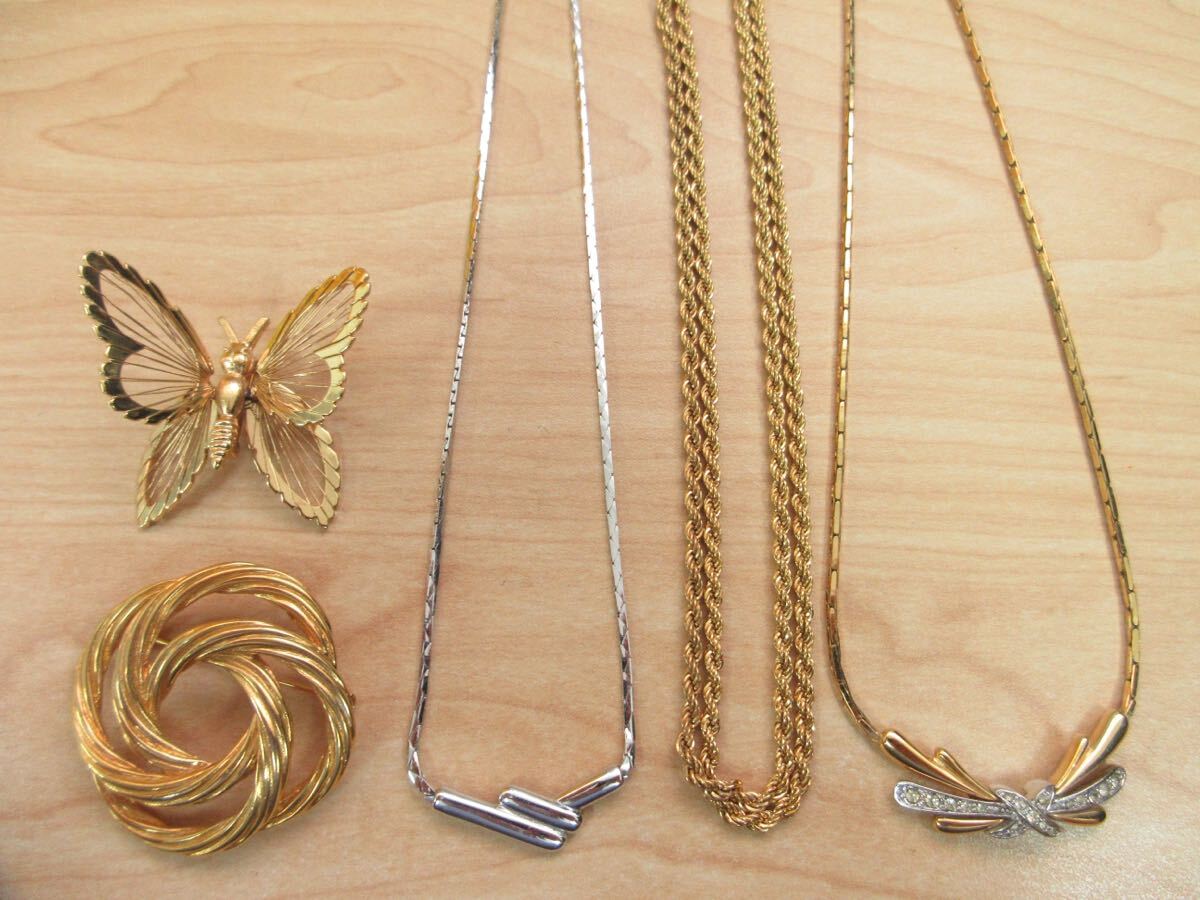 Yahoo!オークション - 【D86】MONET モネ ネックレス ブローチ ゴール...