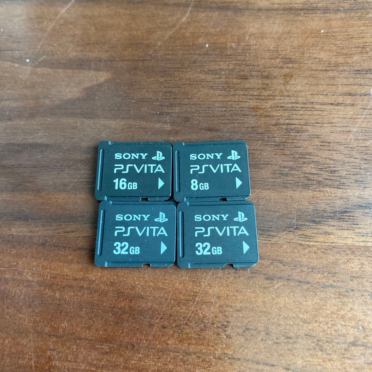 PS Vita メモリーカード 32g 4枚 - その他