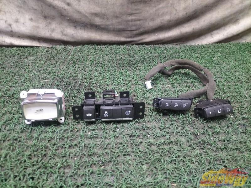 Yahoo!オークション - S_フーガハイブリッド(HY51)時計+スイッチ他2点...