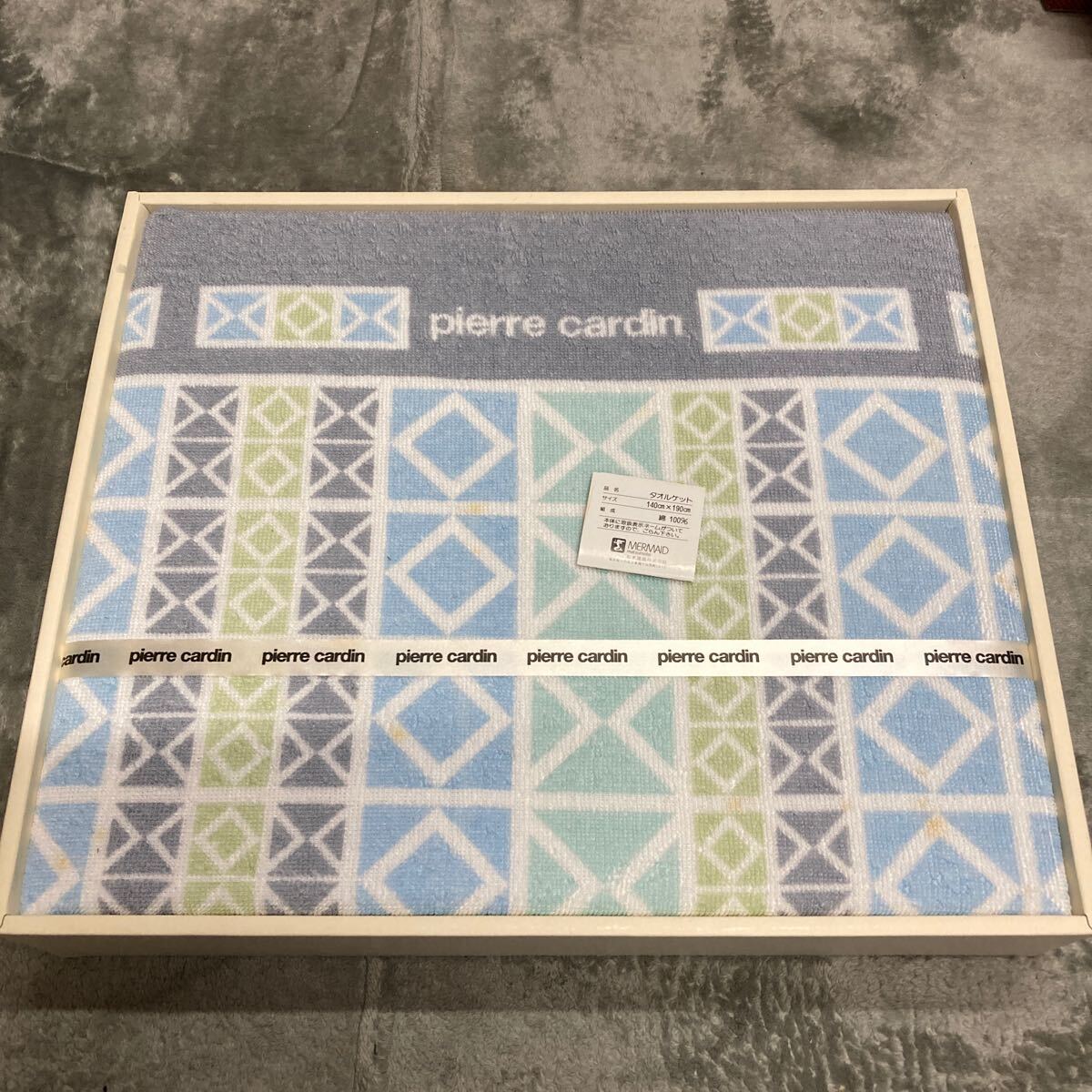 Yahoo!オークション - pierre cardin タオルケット