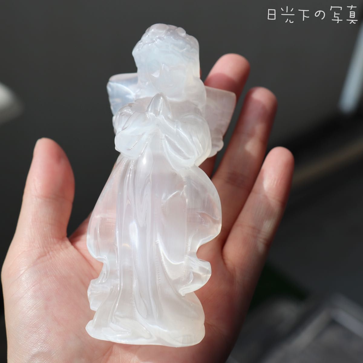 セレナイト 可愛い 天使 透石膏 天然石 置物 彫物 セレナイト 可愛い 天使 透石膏 天然石 置物 彫物