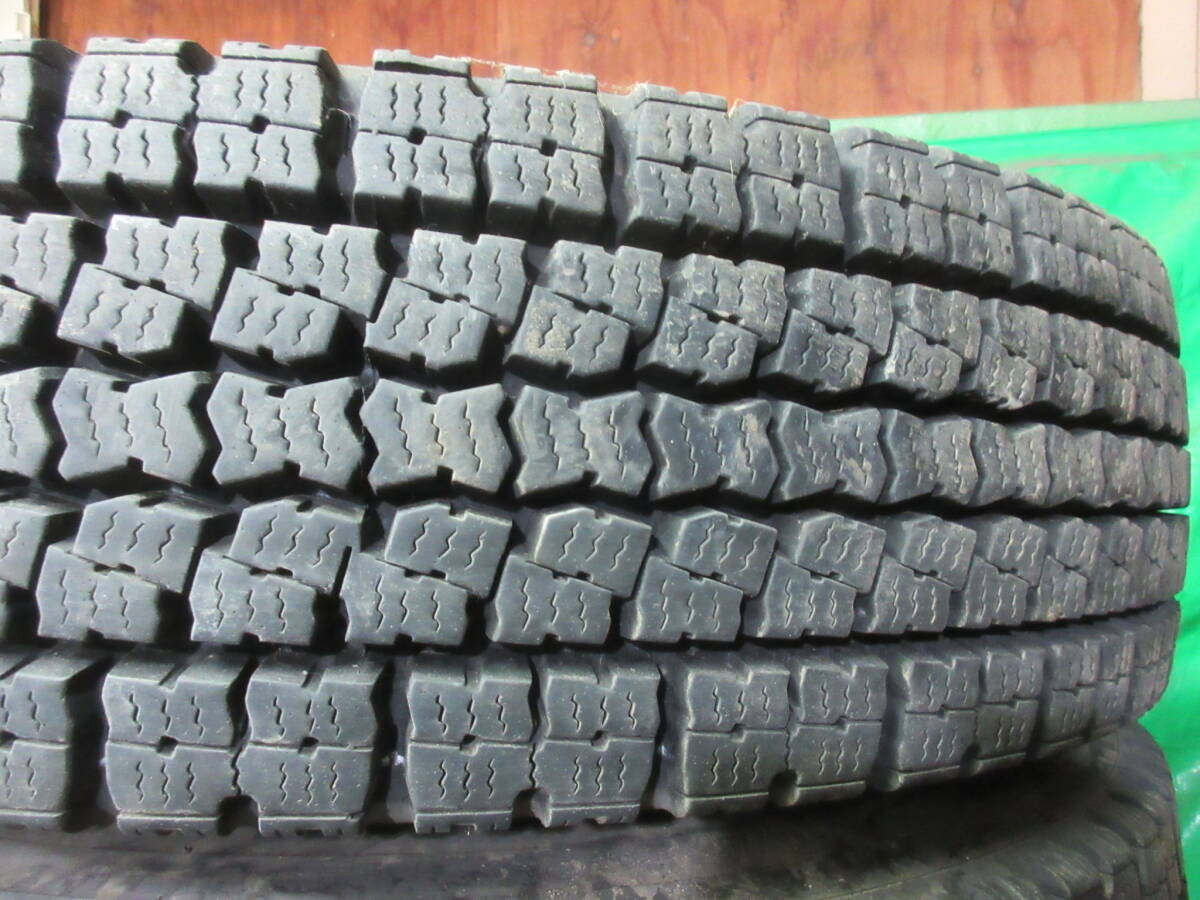 Yahoo!オークション - 残溝90％ トーヨータイヤ TOYO M919 9R19.5 14PR...