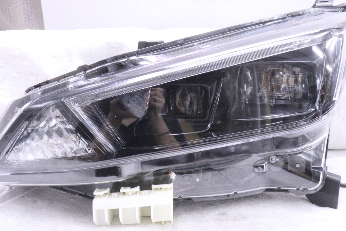 Yahoo!オークション - 47-2103 極上品 後期 LED ZE1 リーフ 左ヘッドラ...