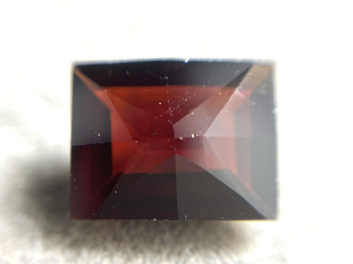 Yahoo!オークション - アルマンディンガーネット 2.80ct 9x7mm VS バゲ...