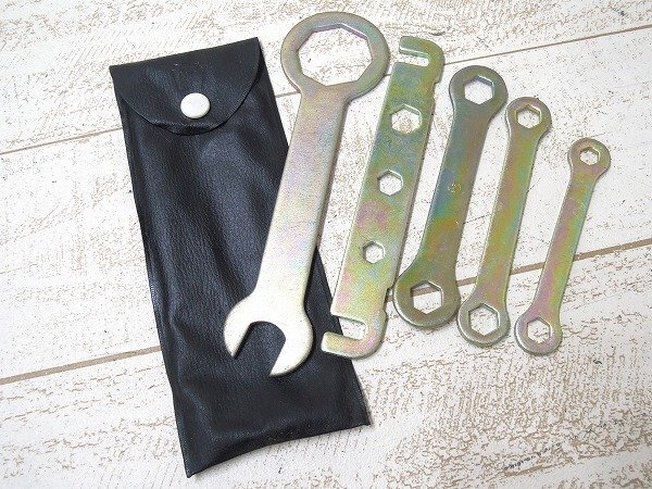 Yahoo!オークション - M 未使用品 ブリヂストン 携帯工具セット /R155