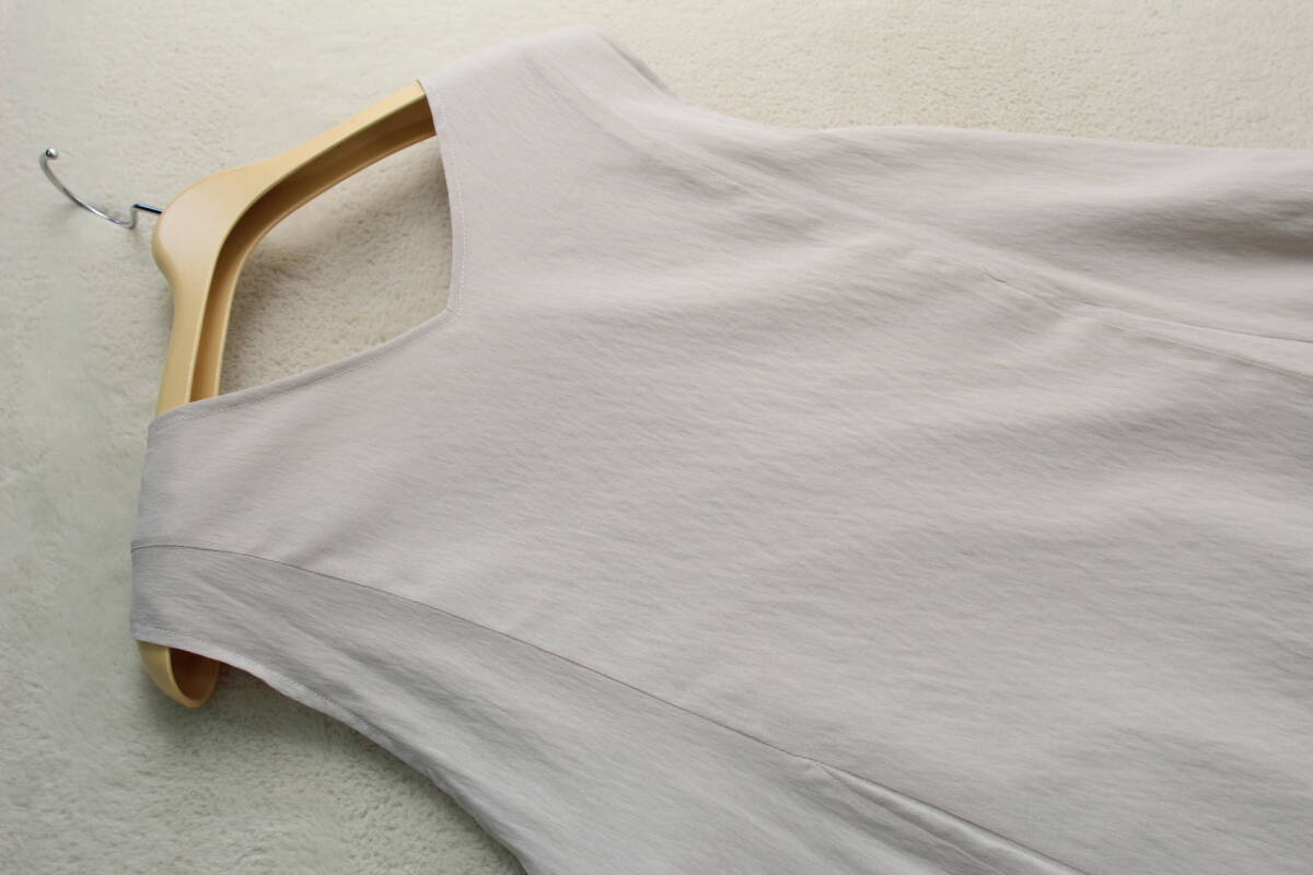 Yahoo!オークション - 8-1593 新品 前後2WAYシアーノースリーブワンピ...