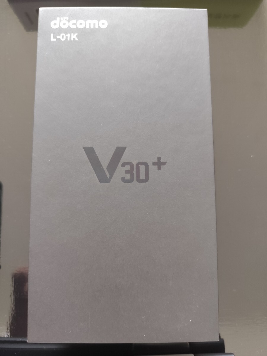 Yahoo!オークション - LG V30+ L-01K ドコモ SIMロック解除済 ほぼ未使用