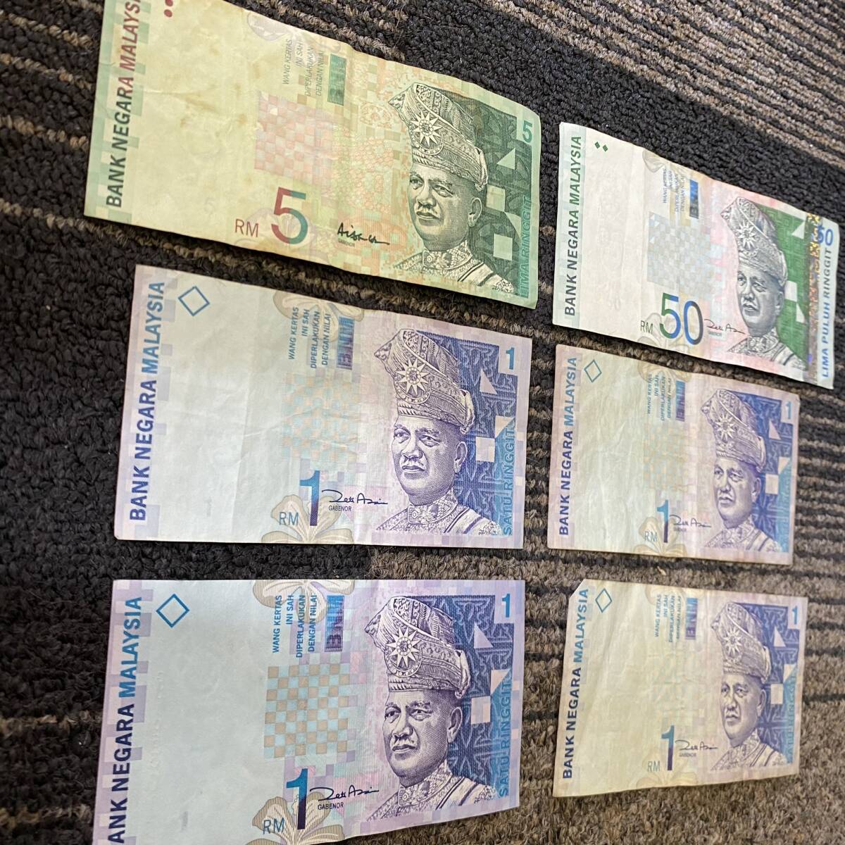 Yahoo!オークション - 【T0820】外貨 海外 貨幣 通貨 紙幣 6枚まとめ ...