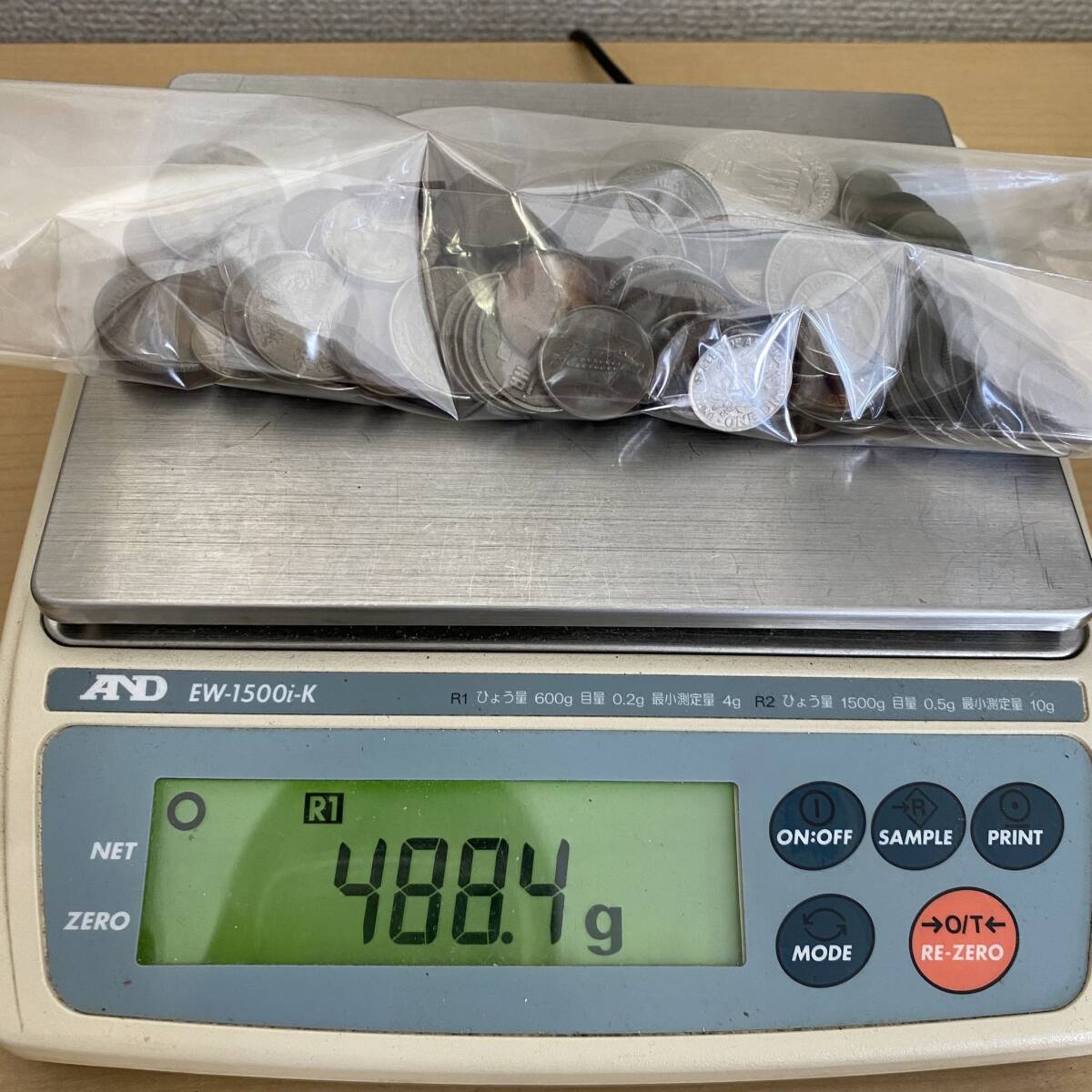 Yahoo!オークション - 【T0820】外貨 海外 貨幣 通貨 紙幣 硬貨 488g ...