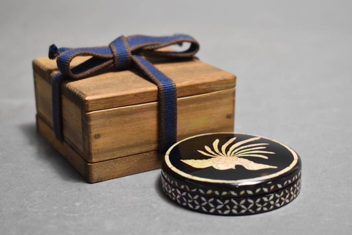 Yahoo!オークション - 【英】A447 時代 螺鈿鳥紋香合 中国美術 朝鮮 韓...