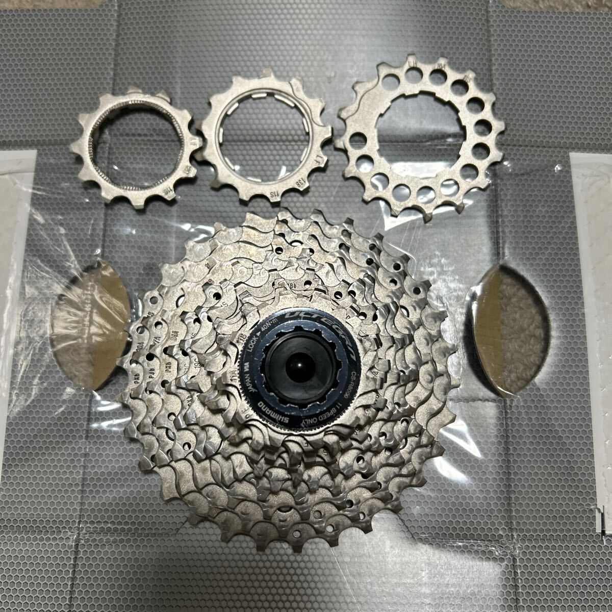 Yahoo!オークション - SHIMANO CS-R8000 11-30T
