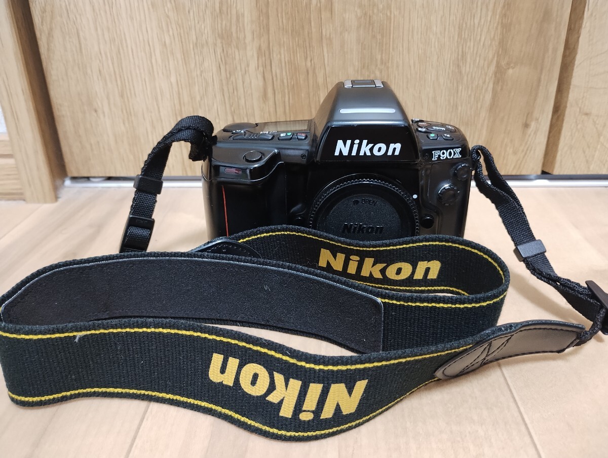 ニコンF90Xsボディ(ニコン)｜売買されたオークション情報、yahooの商品情報をアーカイブ公開 - オークファン（aucfan.com）