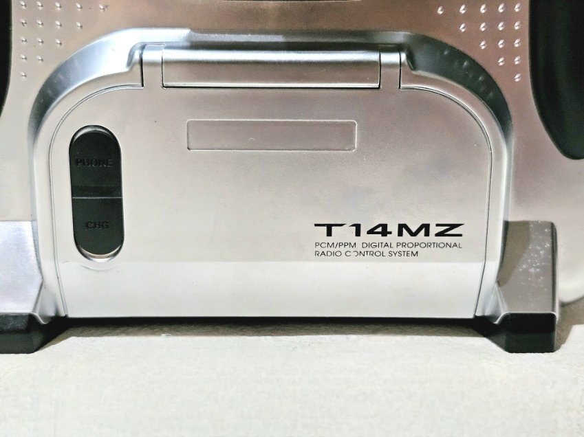 Yahoo!オークション - Futaba フタバ 送信機 T14MZ 飛行機用 2.4GHz 専...