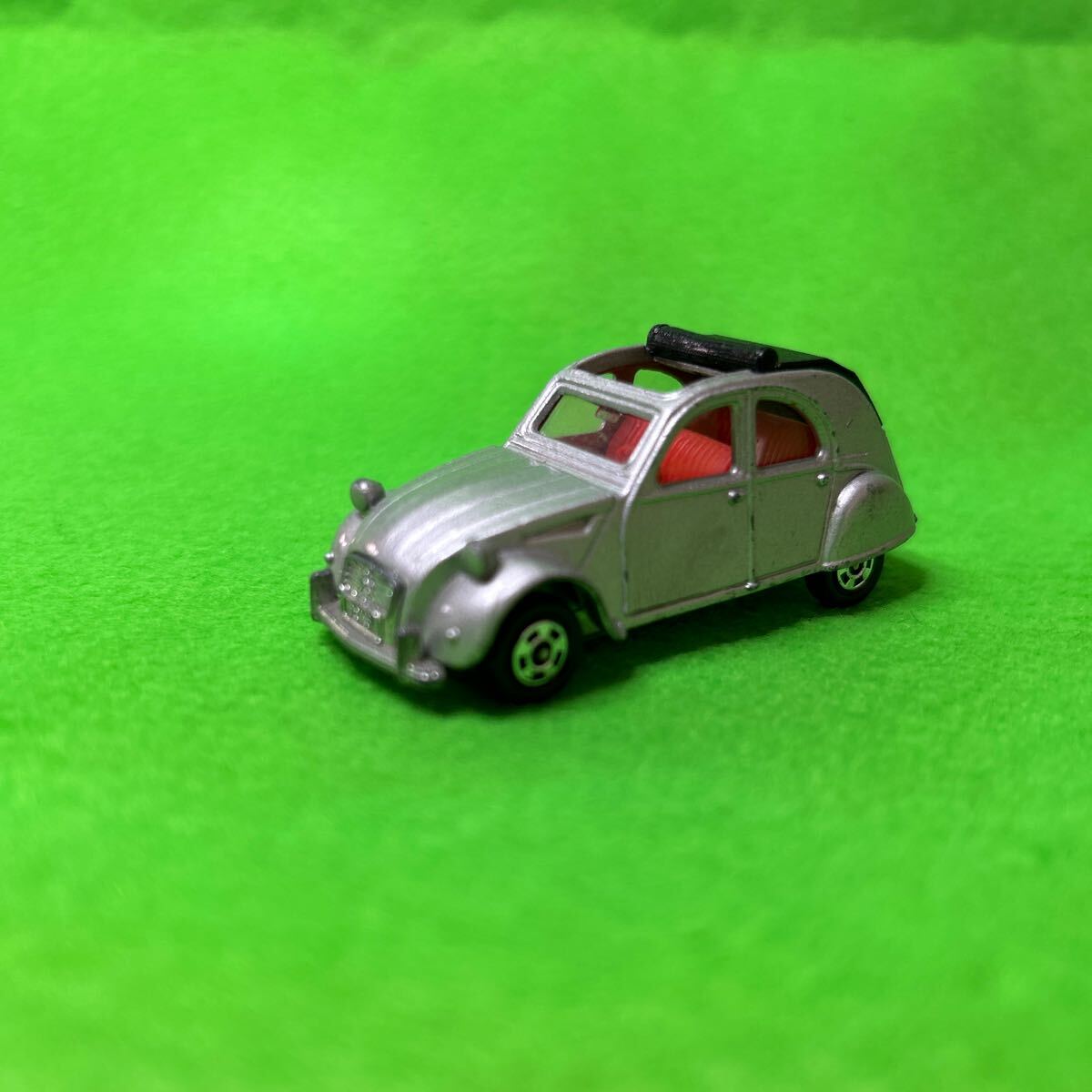 Yahoo!オークション - 【超レア】トミカ F39シトロエン2CV シルバー 箱...