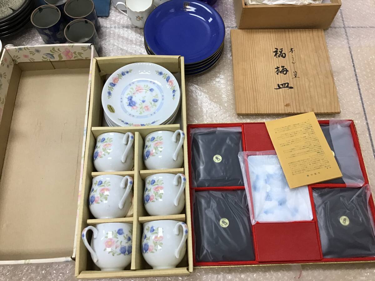 Yahoo!オークション - 7099 食器おまとめ 洋食器 和食器 漆器 コップ ...