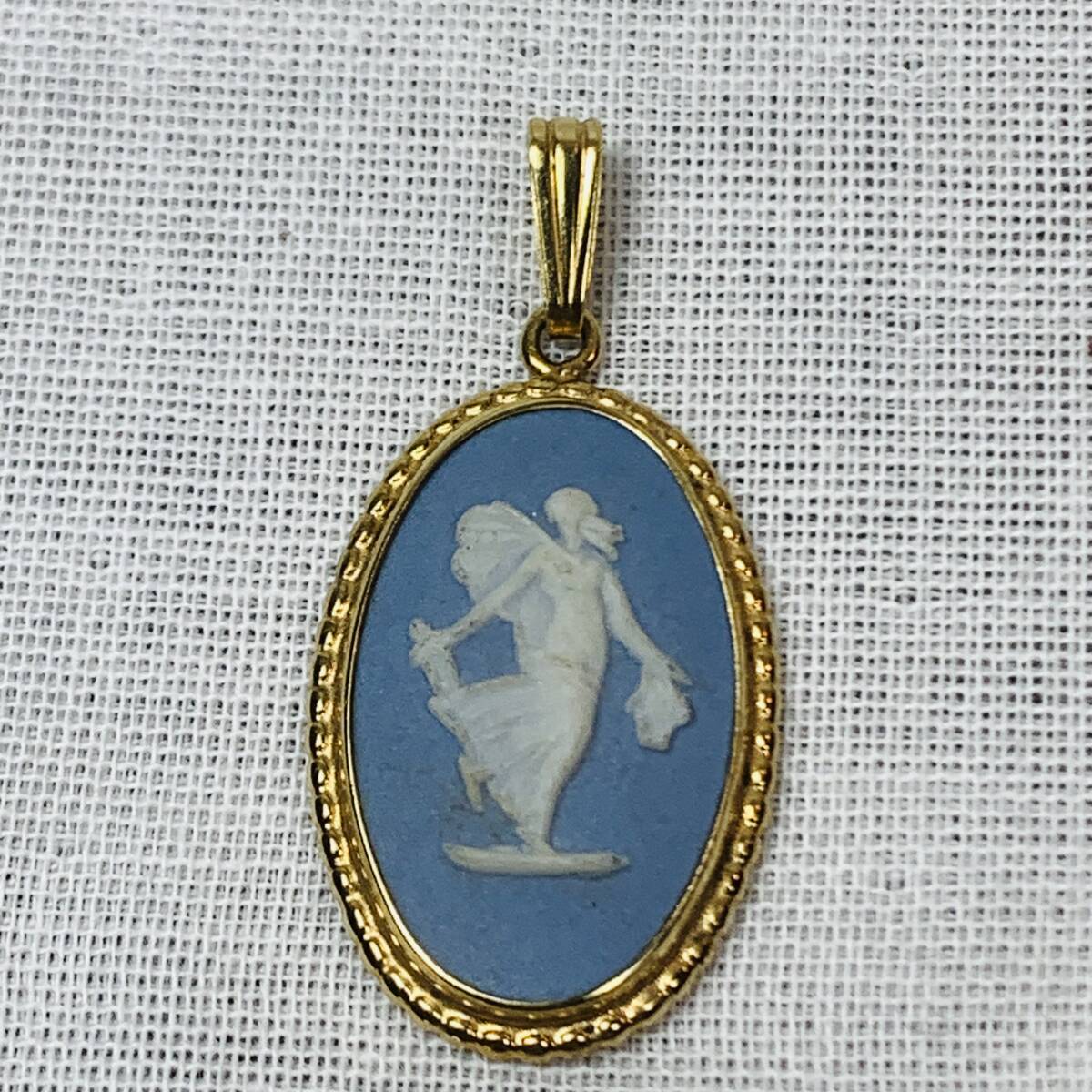 ウェッジウッド WEDGWOOD ネックレストップ カメオ ブルー ゴールド 品 YM(ウェッジウッド)｜売買されたオークション情報、yahooの商品情報をアーカイブ公開 - オークファン ...