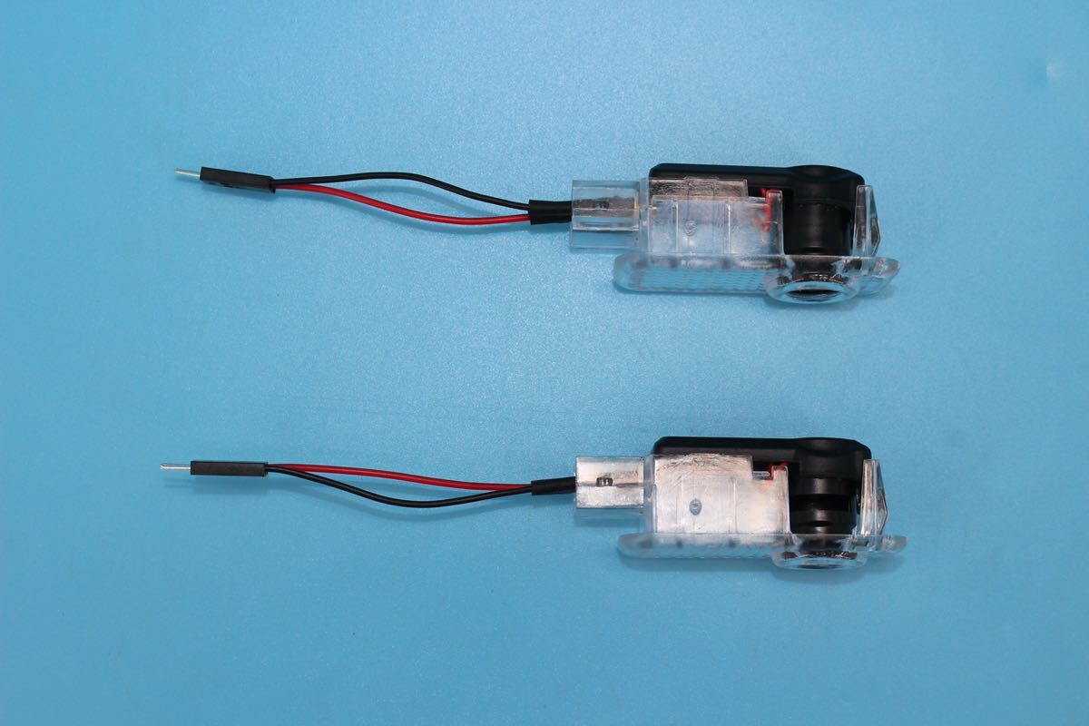 Yahoo!オークション - アウディ Audi カーテシランプ【Z132】