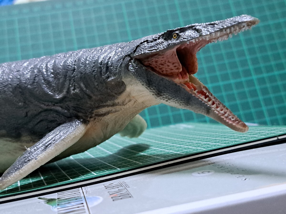 Yahoo!オークション - 恐竜 フィギュア PNSOブランド モササウルス ピ...