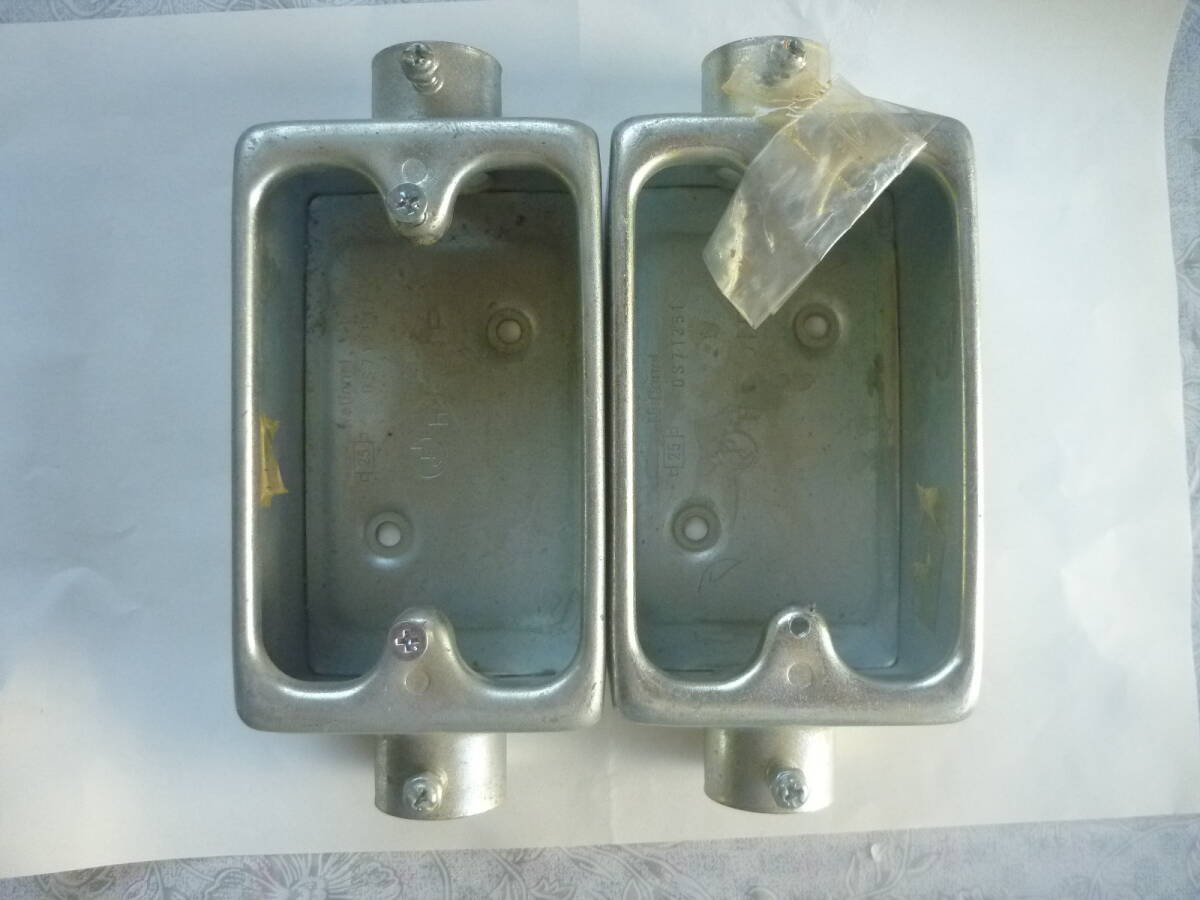 Yahoo!オークション - DS71251 ねじなし露出スイッチボックス 1コ用2方...