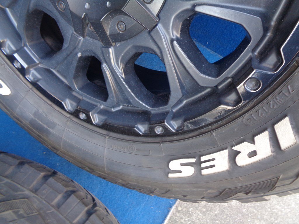 Yahoo!オークション - WORK CRAG BJS 7J/+38 PCD 114.3 235/70R16 オ...