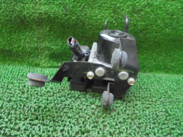 Yahoo!オークション - 9FH5050 JA6)) 日産 ラフェスタ CWEFWN 前期型 ...