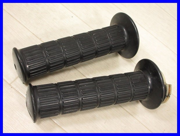 Yahoo!オークション - G321 GT380 アクセルスロットル 左右グリップ 6...