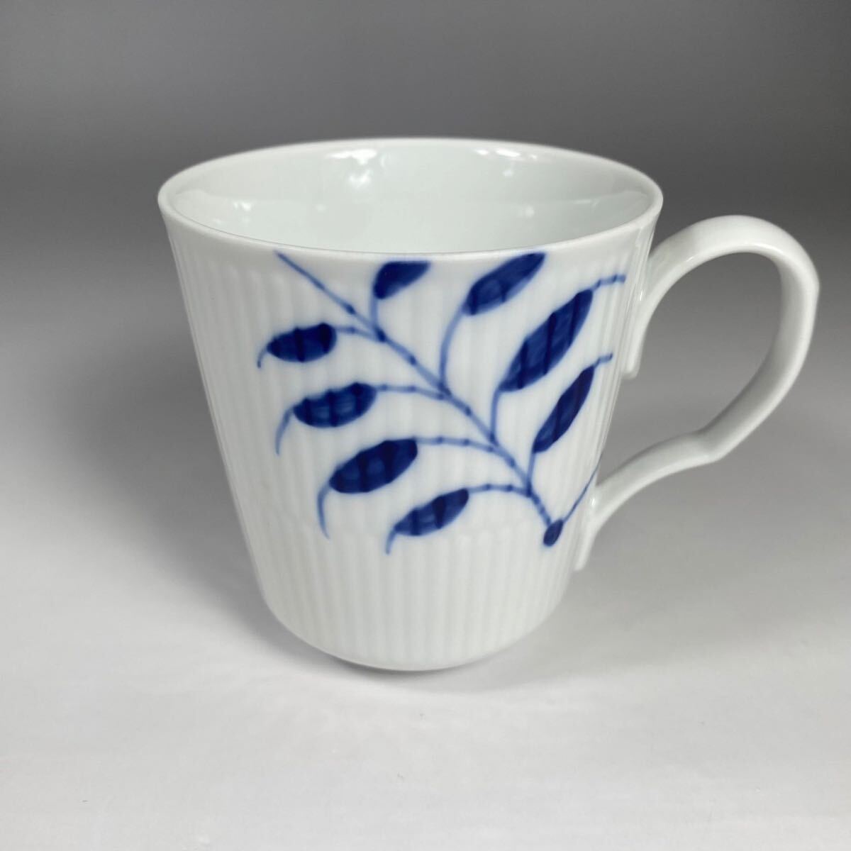 ロイヤルコペンハーゲン ブルーフルーテッド マグカップ 北欧 カップ 洋食器 Royal Copenhagen(ロイヤルコペンハーゲン)｜売買されたオークション情報、yahooの商品情報を ...