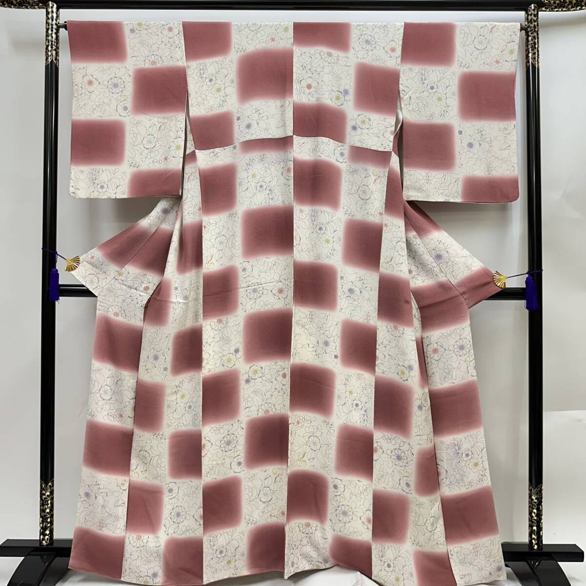 Yahoo!オークション - 【七福】c225 正絹 ちりめん 市松 辻ヶ花柄 小紋...