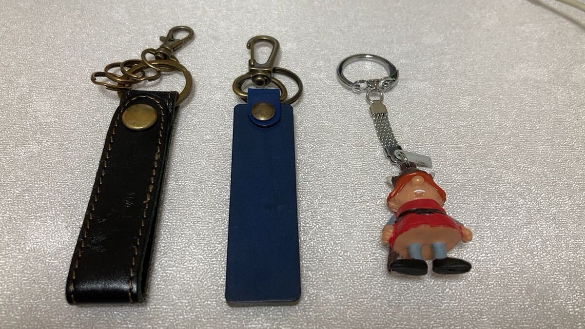Yahoo!オークション - キーホルダー3種類 未使用長期保管品