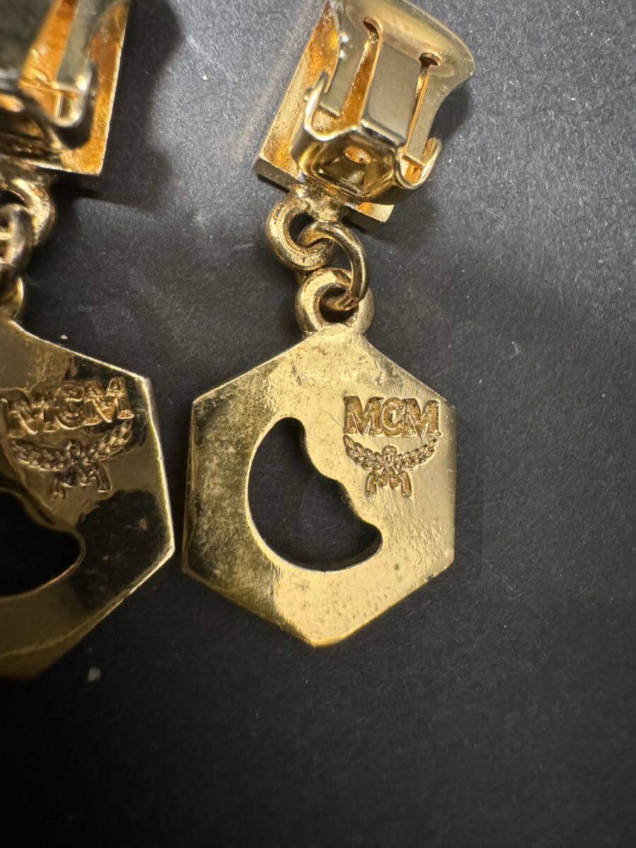 Yahoo!オークション - MCM イヤリング 両耳