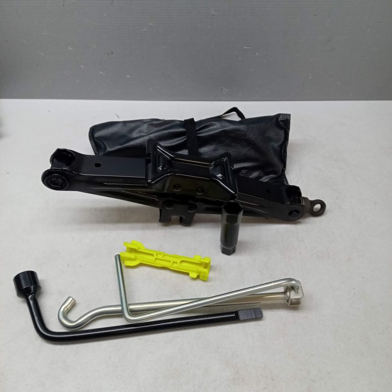 Yahoo!オークション - ZGE20G／ZGE20 ウィッシュ 純正 ジャ...