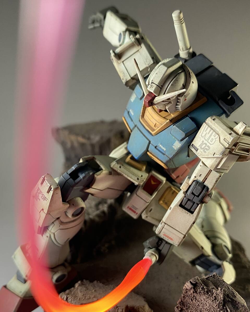 日本代購代標第一品牌【樂淘letao】－HG RX-78-2 オリジン ガンダム 塗装済み完成品 ウェザリング仕上げ LEDディスプレイスタンド付き 検( MG RG PG ガンプラ ジオラマ ...