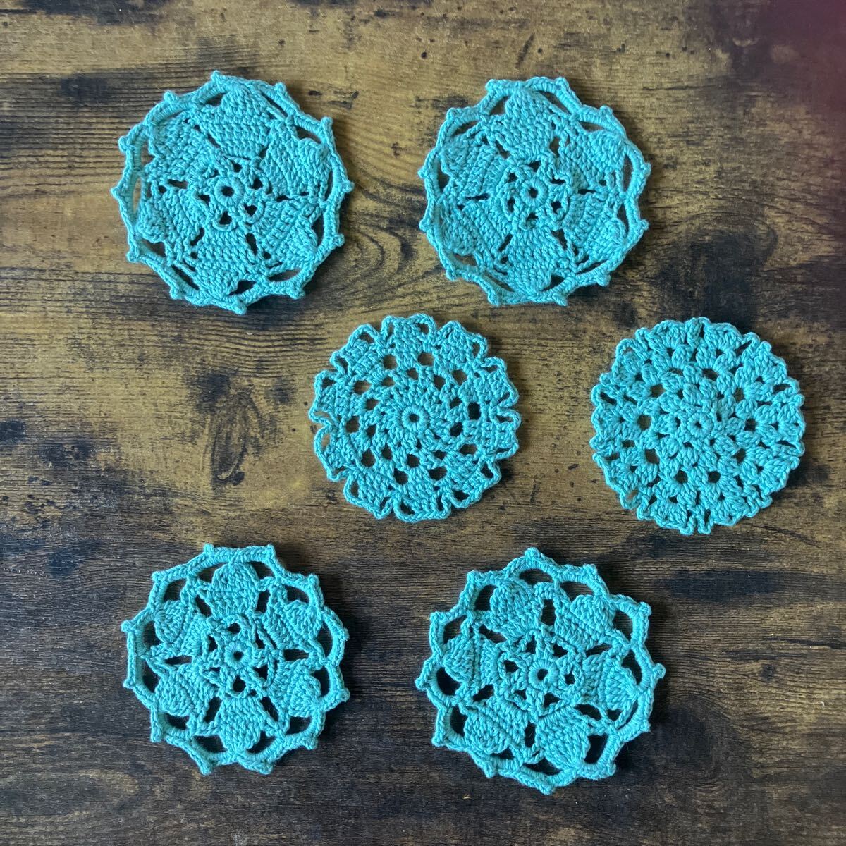 Yahoo!オークション - 手編みコースター【24-A39】