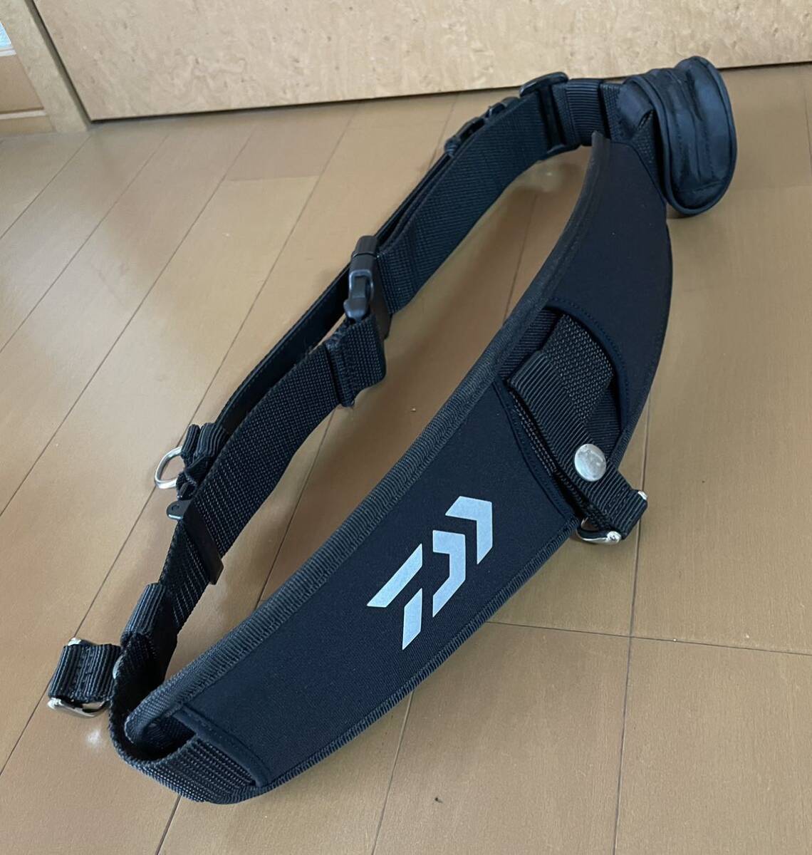 Yahoo!オークション - ダイワ 鮎ベルト オモリポーチ搭載（DA-4105 OS...