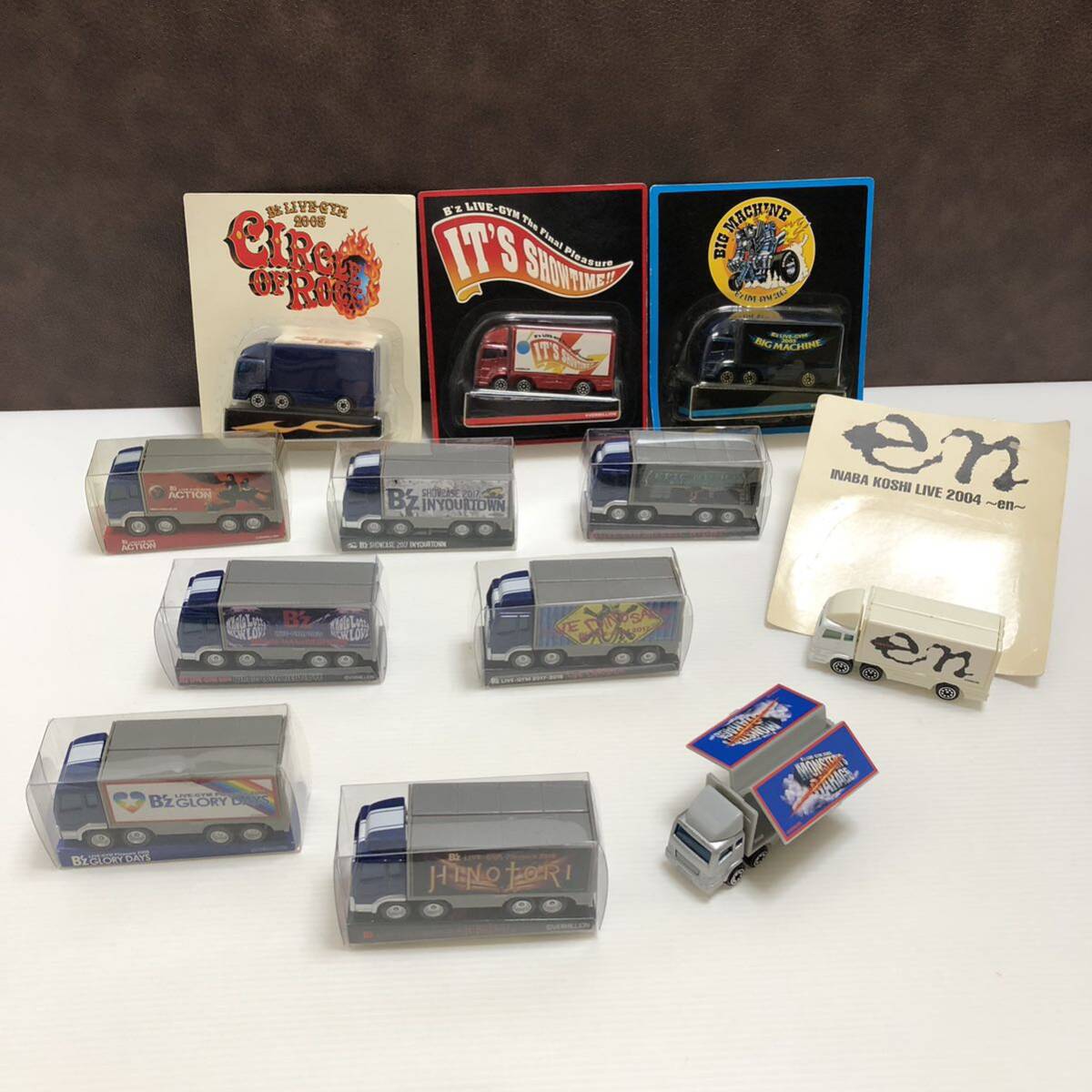 Yahoo!オークション - m446-0305-43 B'z LIVE-GYM ツアートラック ミニ...