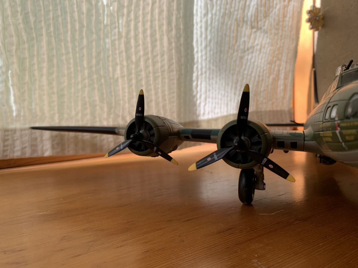 Yahoo!オークション - ダイキャスト製 B-17G メンフィスベル 箱無し