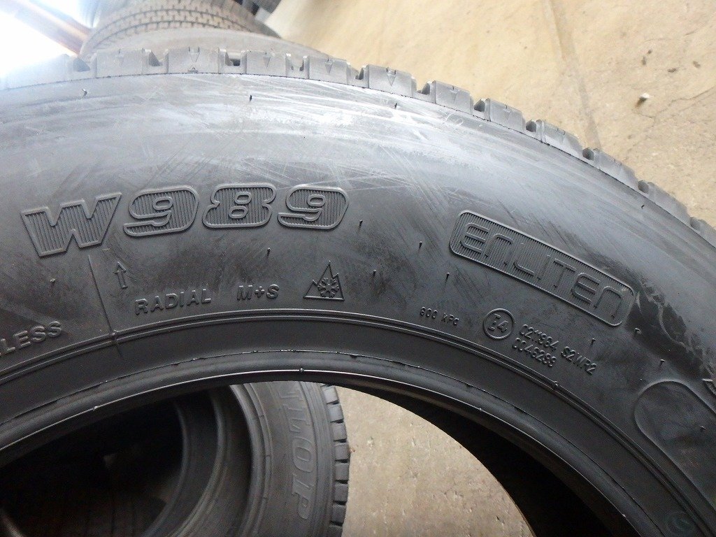 Yahoo!オークション - L279 新品 2023年製 送料無料【205/75R16 113/11...