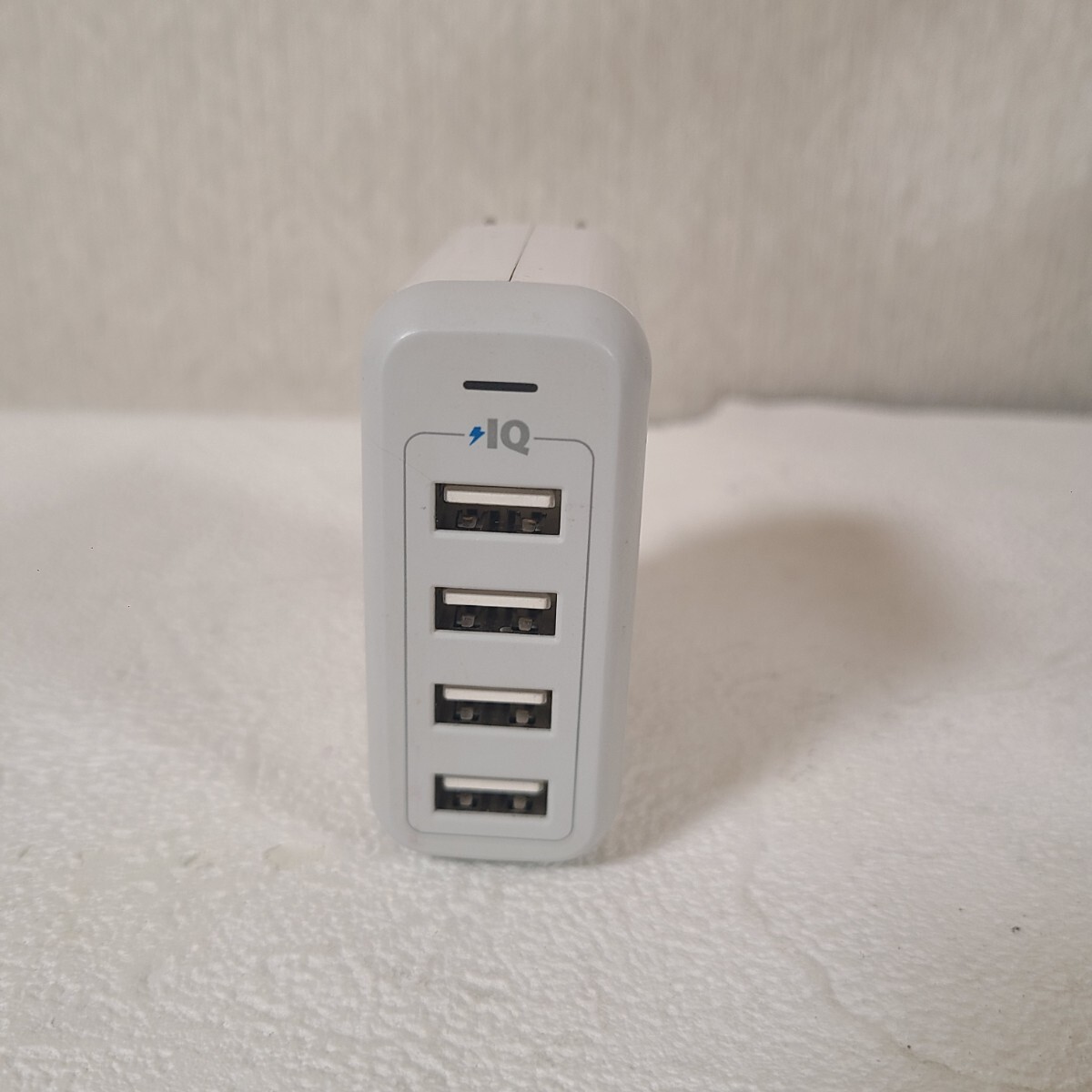 アンカー Anker PowerPort 4 4ポート USB急速充電器 ホワイト A2142 Anker(USB式充電器)｜売買されたオークション情報、yahooの商品情報をアーカイブ公開 ...