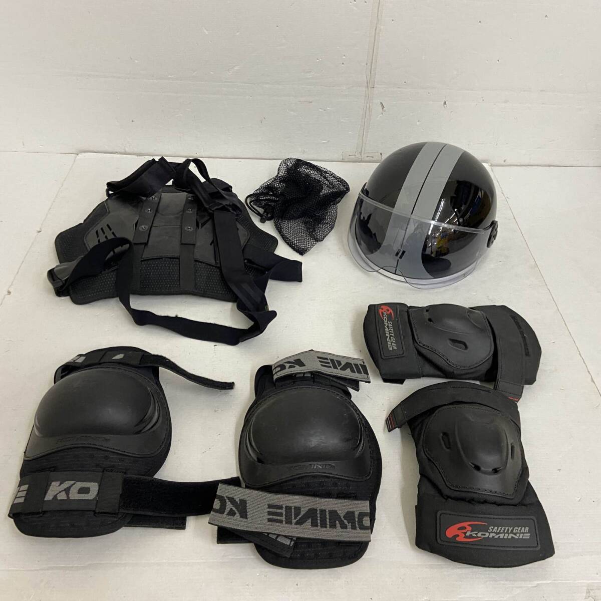 Yahoo!オークション - 04wy2649 O-ONE KOMINE バイク用 ハーフヘルメッ...