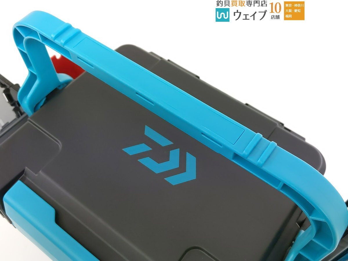 日本代購代標第一品牌【樂淘letao】－ダイワ タックルボックス TB3000 、ダイワ ロッドスタンド TB25 2個・メイホー オリコンドリンクホルダー・ルアーホルダー付き