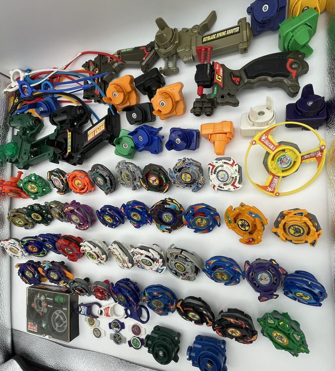 Yahoo!オークション - 爆転シュートベイブレード 大量まとめ売りセット...