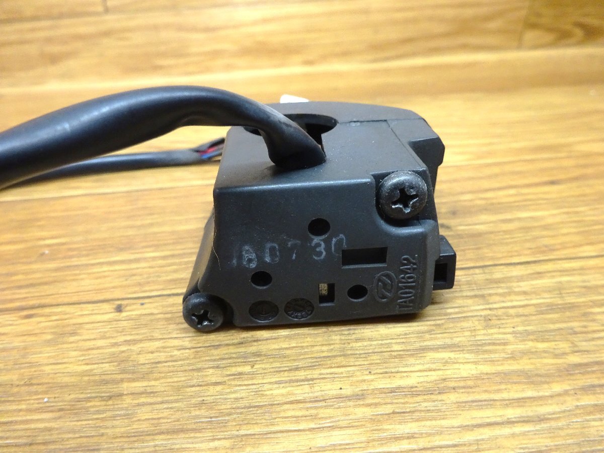 Yahoo!オークション - [G84]ドゥカティM696 純正ハンドルスイッチボッ...