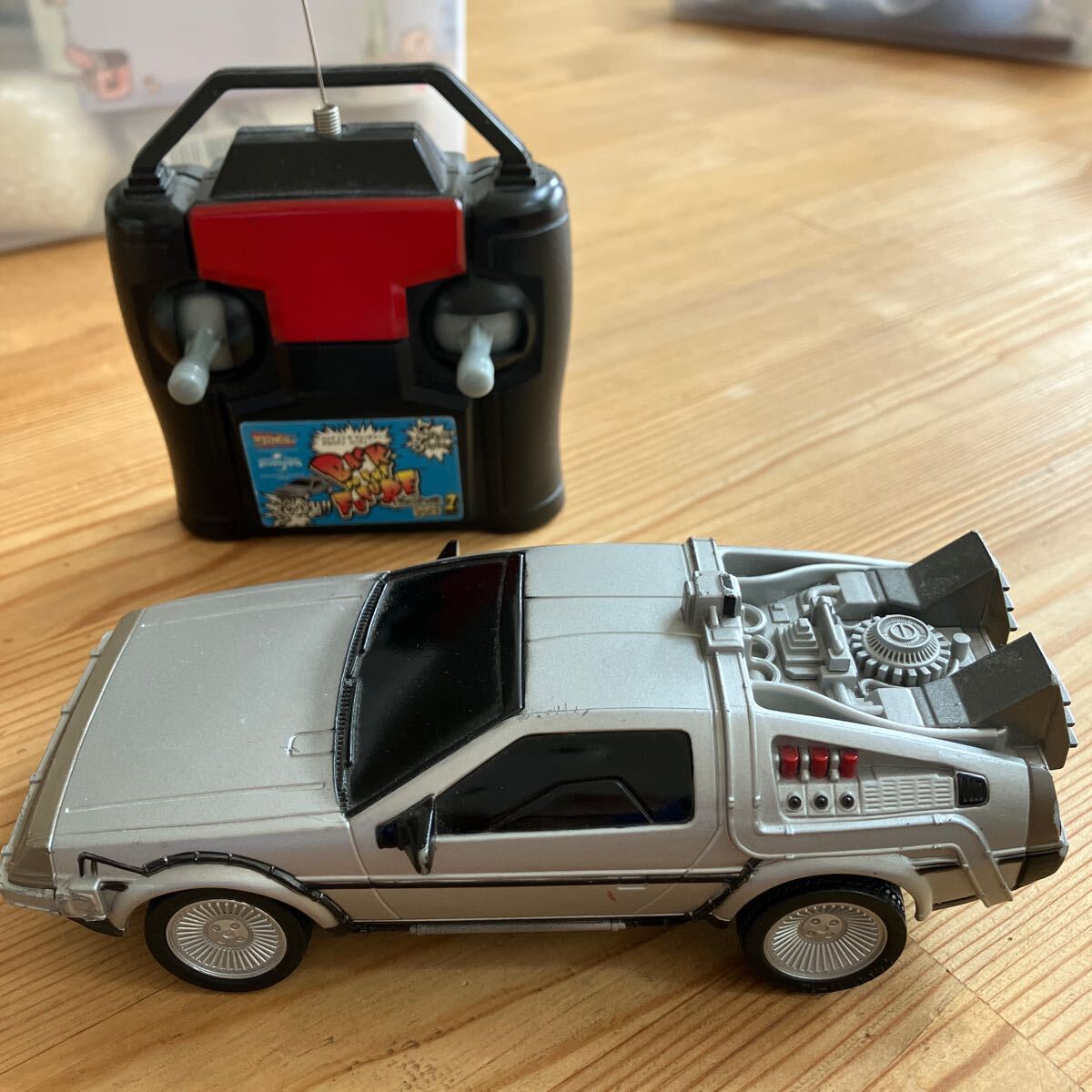 Yahoo!オークション - バックトゥーザ・フューチャー デラリアン ラジ...